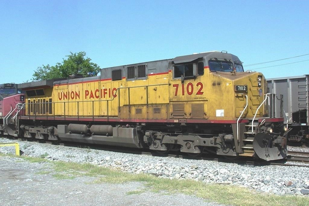 UP 7102